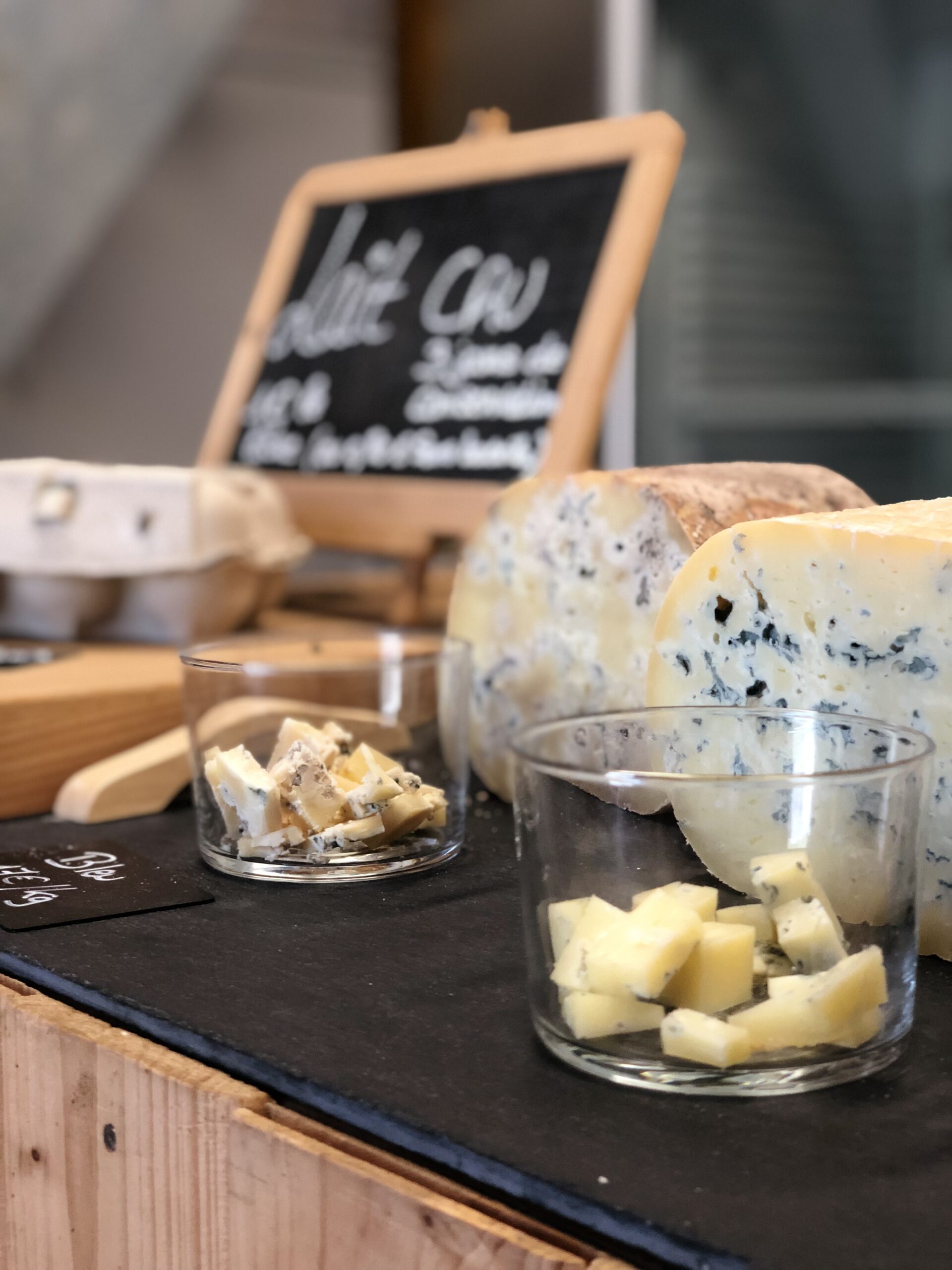 Dégustation de fromages locaux en direct de la ferme | yenbui.fr